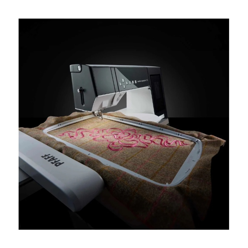 PFAFF® creative expression™ 750 Sy- och Broderimaskin | Sy och ...